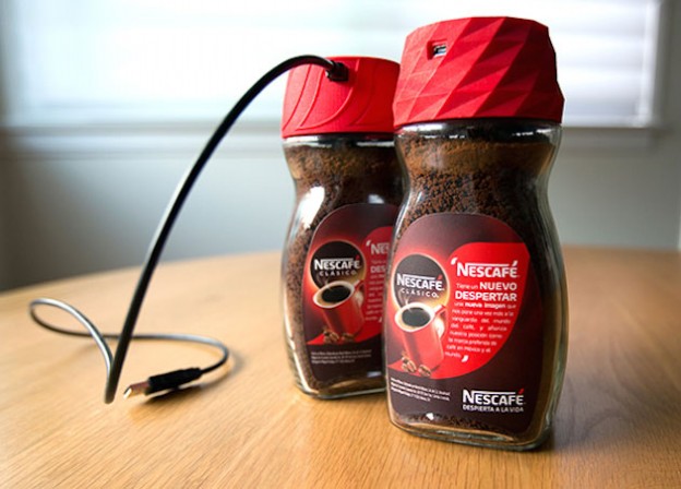 コーヒーキャップにアラーム時計の機能を搭載した「NESCAFÉ Alarm Clock」